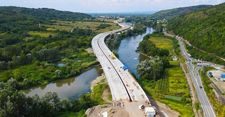 Koridor 8 & 10d Otoyolu Projesi | ENKA İnşaat ve Sanayi A.Ş.